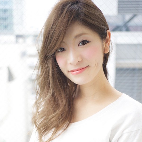 中島 明日香 - 【公式】AFLOATオフィシャルサイト‐全ての女性を可愛くする世界一のカリスマ美容師集団アフロート‐