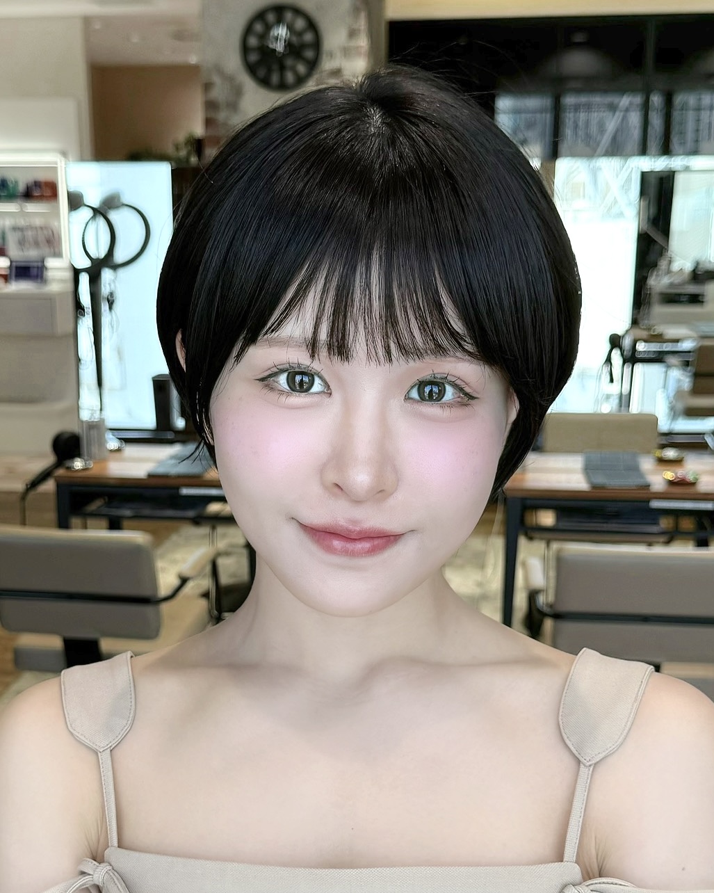 朝ラク♪簡単スタイリング新宿ショート - 【公式】AFLOATオフィシャルサイト‐全ての女性を可愛くする世界一のカリスマ美容師集団アフロート‐